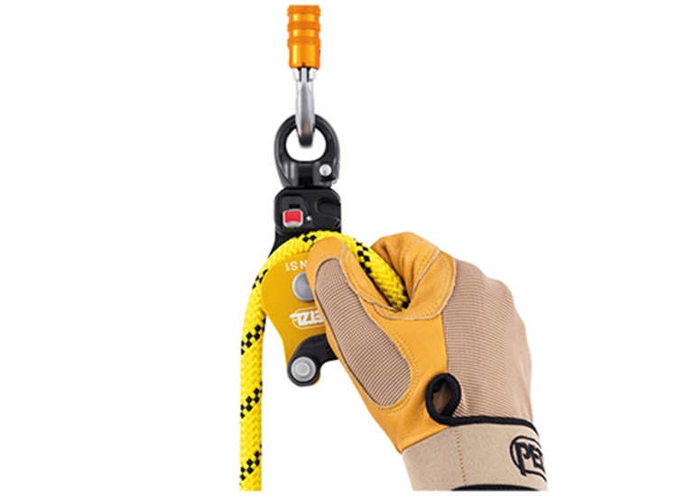 Petzl SPIN S1 Compact Single Pulley With Swivel